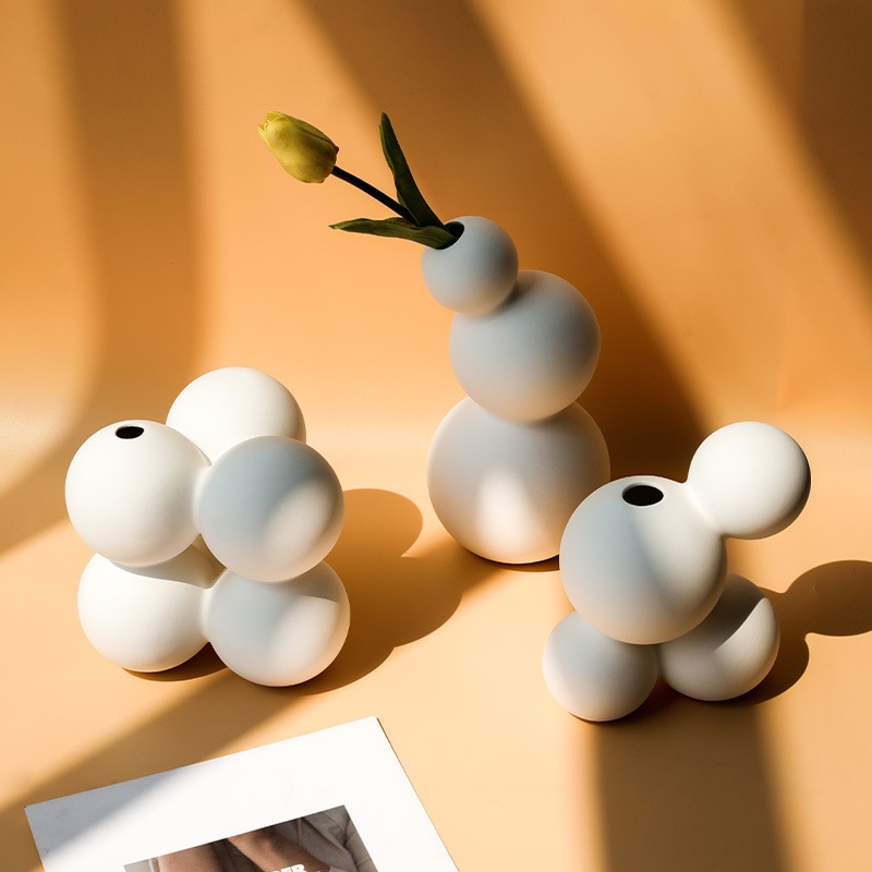 Vase moderne blanc en céramique - MON JOLI VASE